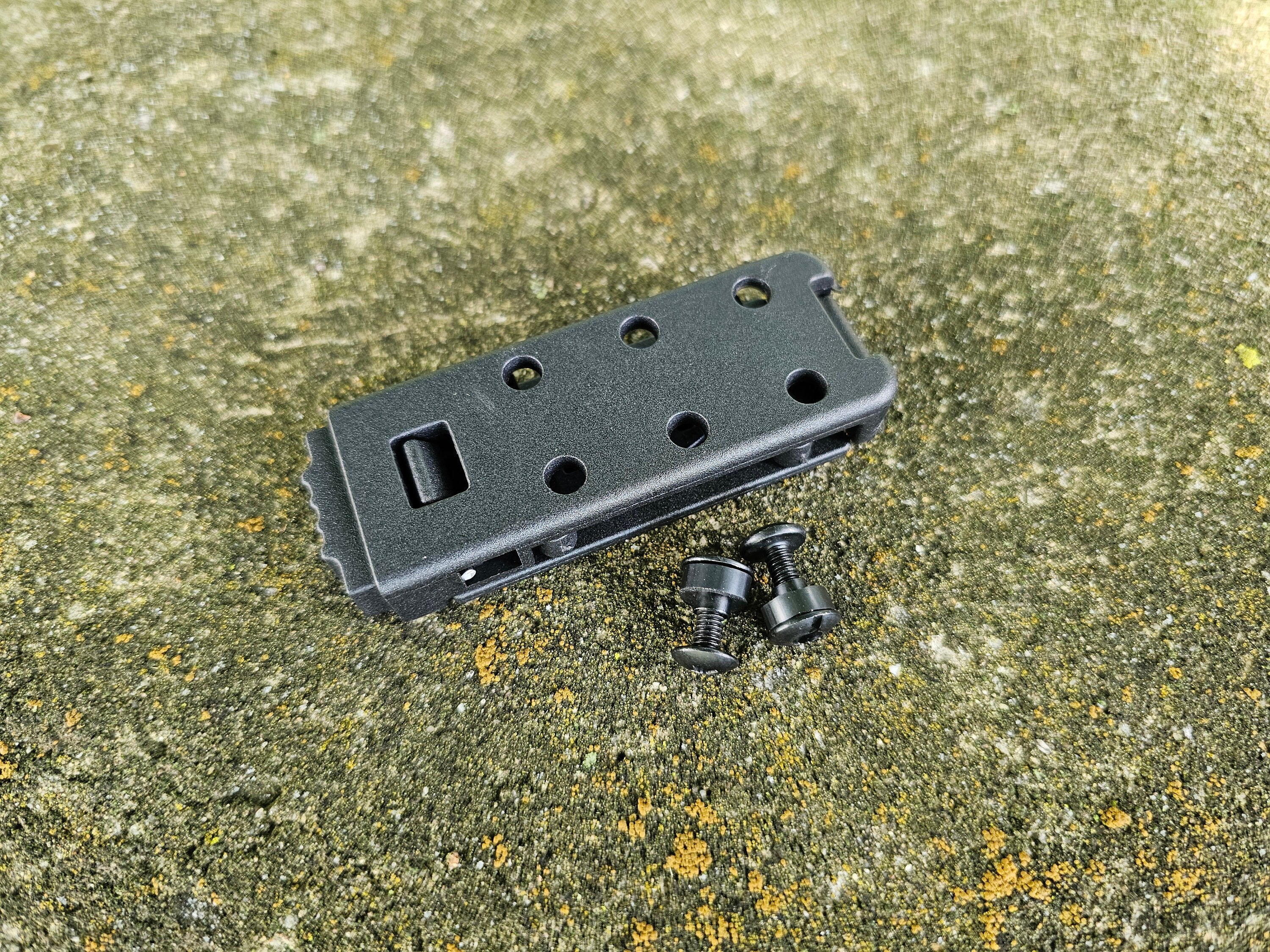 Polymer Belt Attachment Narrow Dots Style